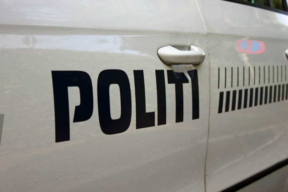 Ulykke spærrer motorvej: Tre personer skadet • Newsbreak.dk Ulykke spærrer motorvej: Tre personer skadet • Newsbreak.dk