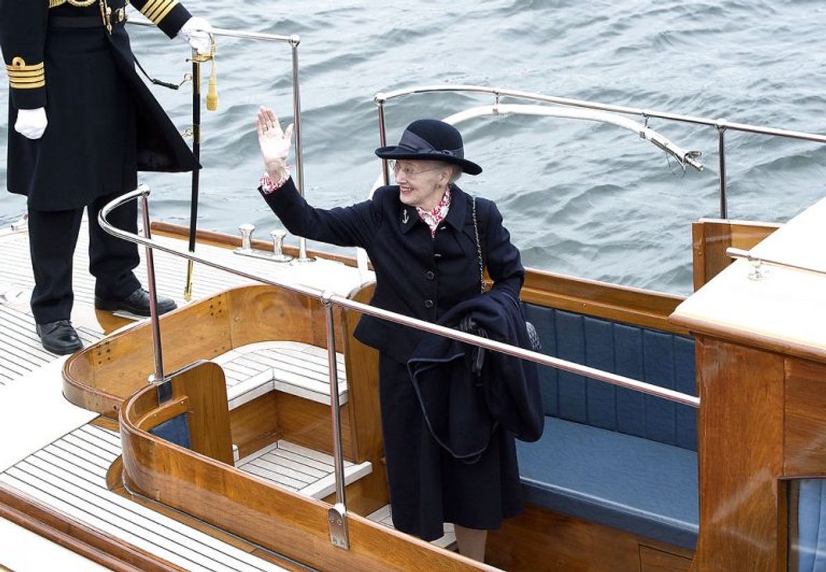 Totalt uforsvarligt: Kongeskib og dronning tvunget til at vende om ... Totalt uforsvarligt: Kongeskib og dronning tvunget til at vende om ...
