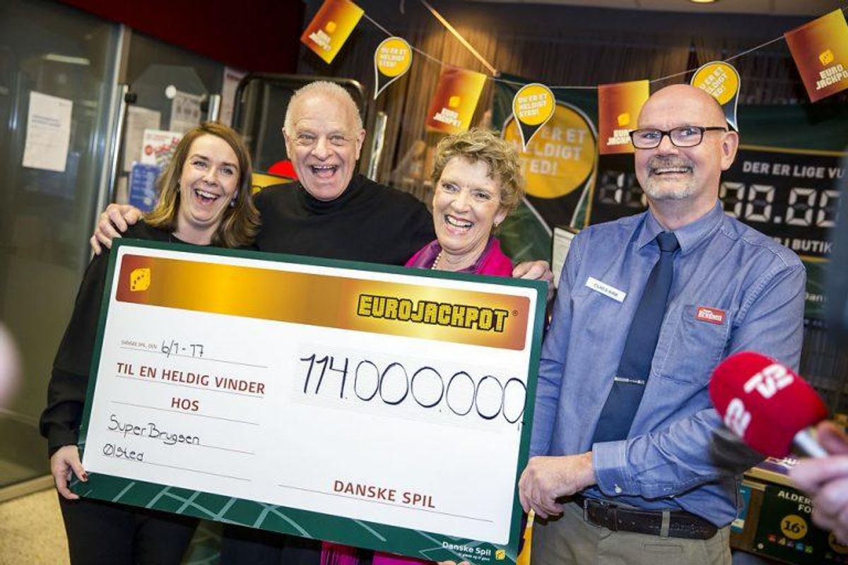 Leif og Aase vinder 114 millioner kroner i Lotto: Det blev fejret med ... Leif og Aase vinder 114 millioner kroner i Lotto: Det blev fejret med ...