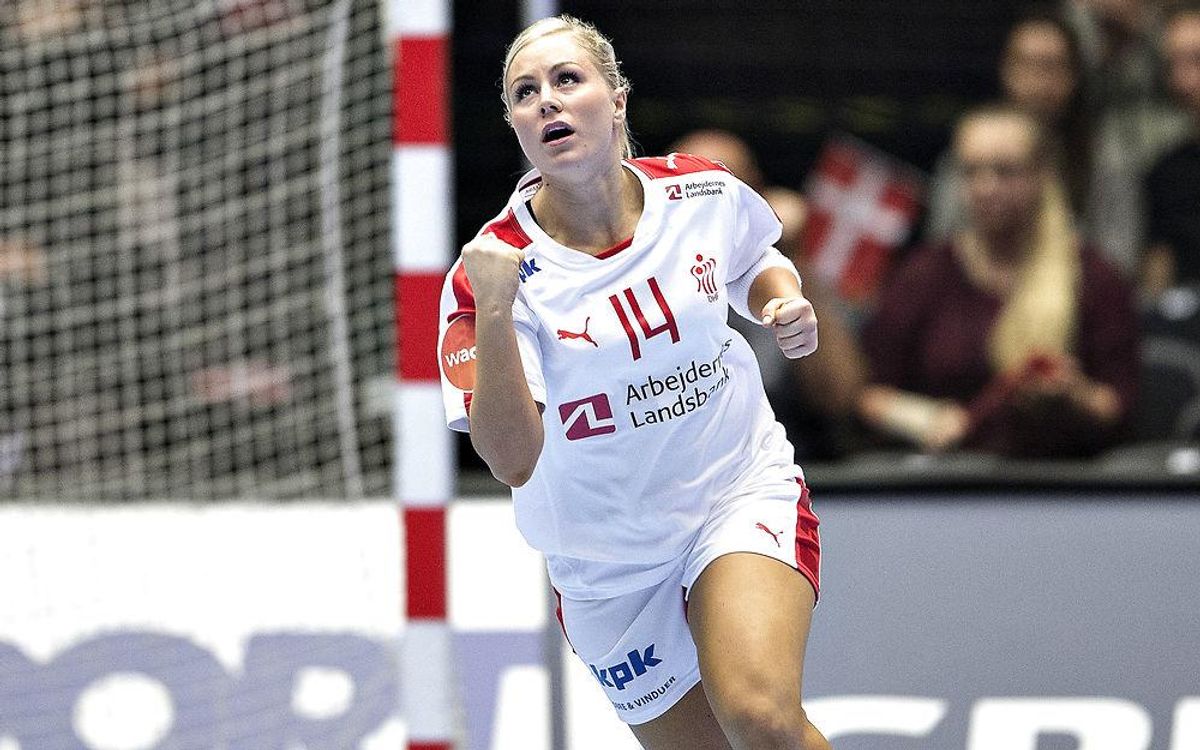 Lotte Grigel færdig ved håndbold-VM • Newsbreak.dk Lotte Grigel færdig ved håndbold-VM • Newsbreak.dk
