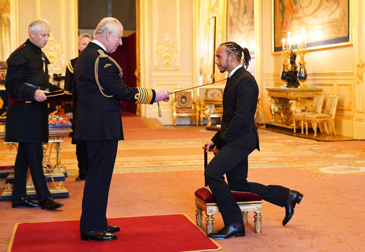 Sl et Til Ridder Af Prins Charles Newsbreak dk sl-et-til-ridder-af-prins-charles-newsbreak-dk