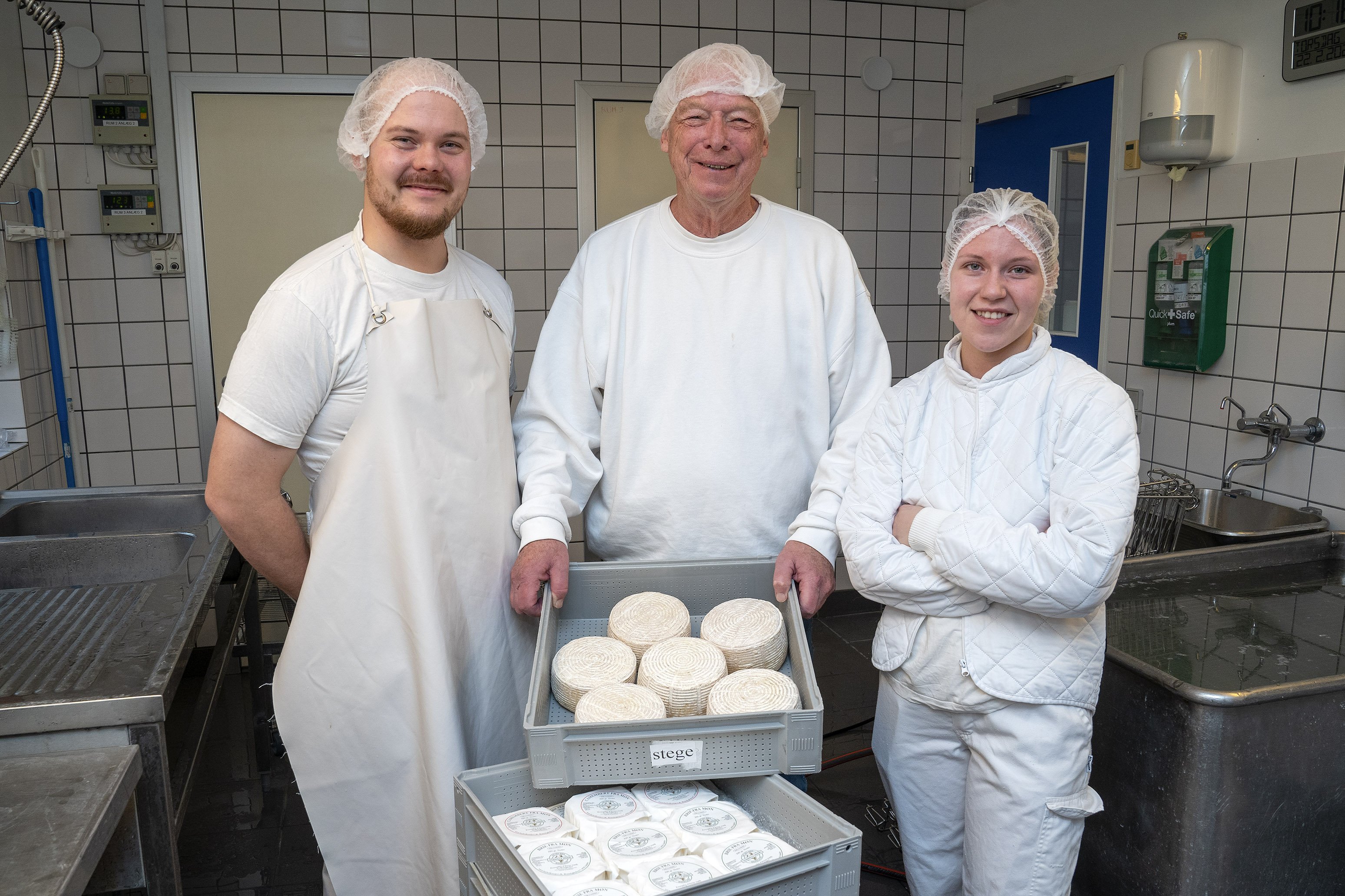 Mejeri er slået tilbage til start – har tre måneder at løbe på ...