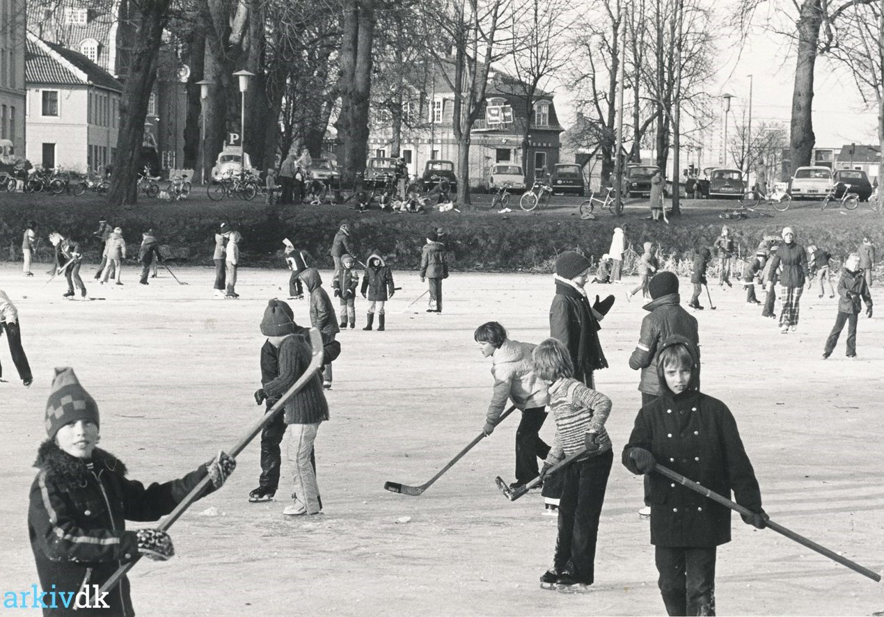 1965-66: Julegaver til ishockeyklubben – Sjællandske Nyheder