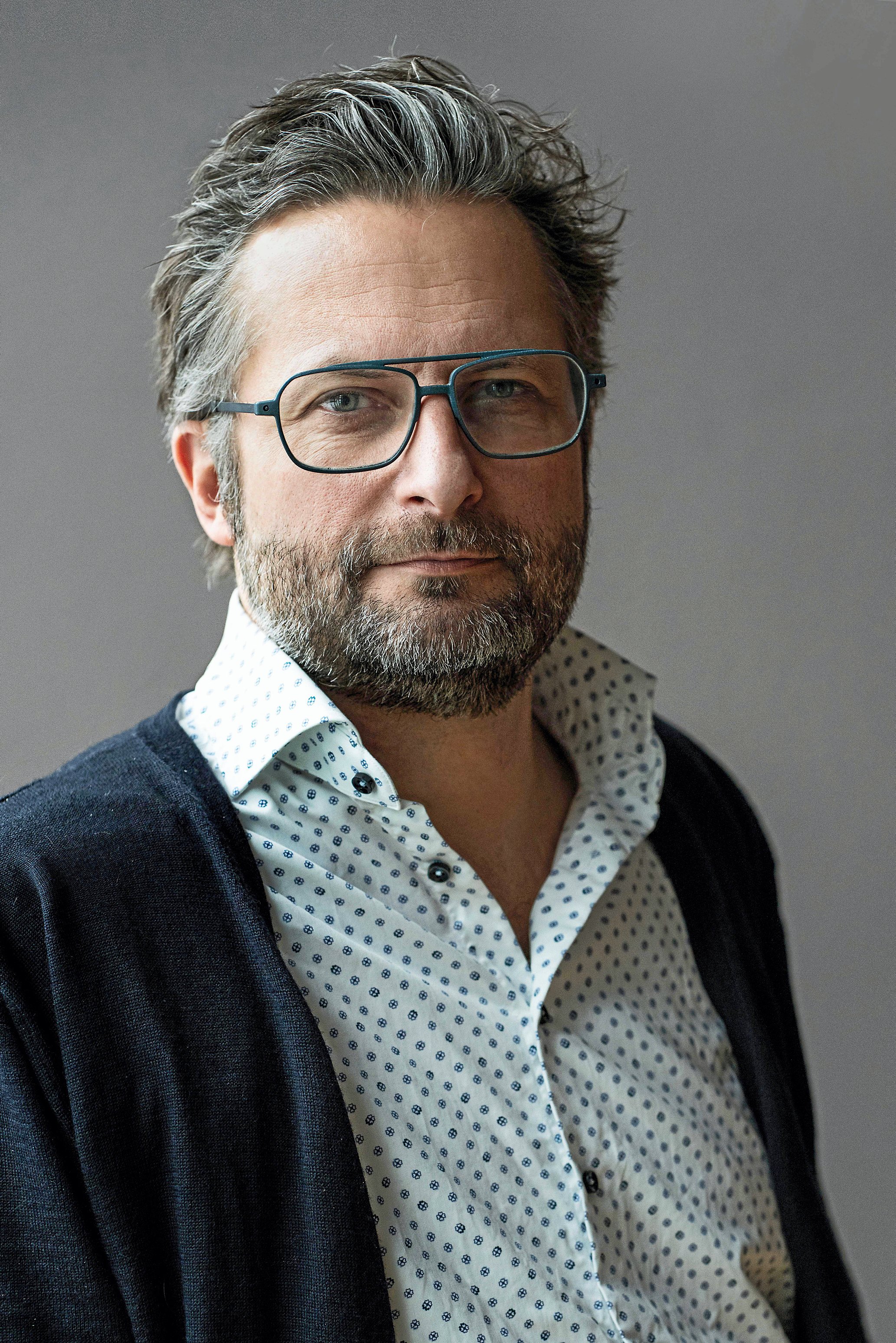 Ny digtsamling: At samle noget op, som ingen har tabt – Sjællandske Nyheder