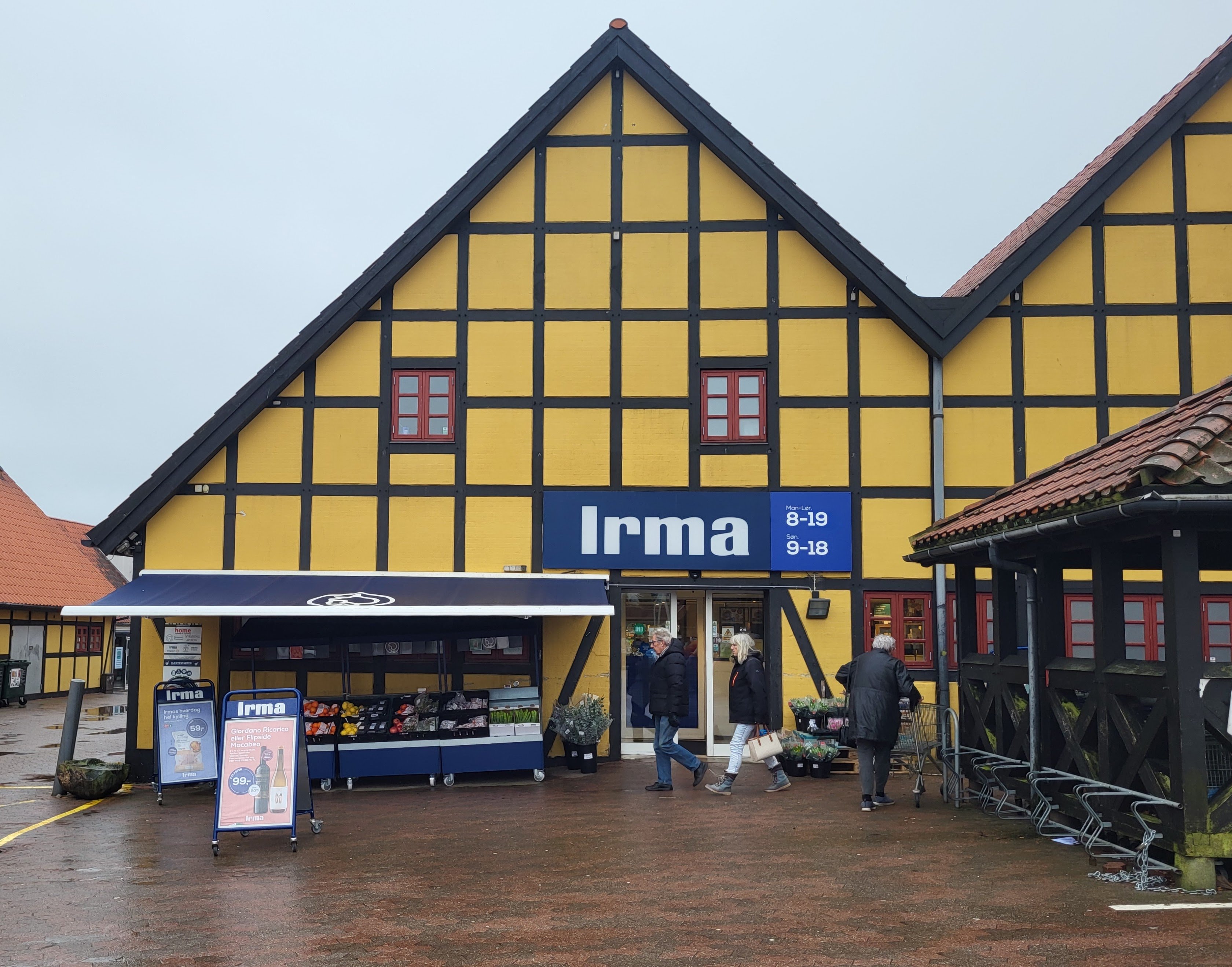 Farvel til Irma-pigen: Danmarks ældste selvbetjeningsbutik lukker ...