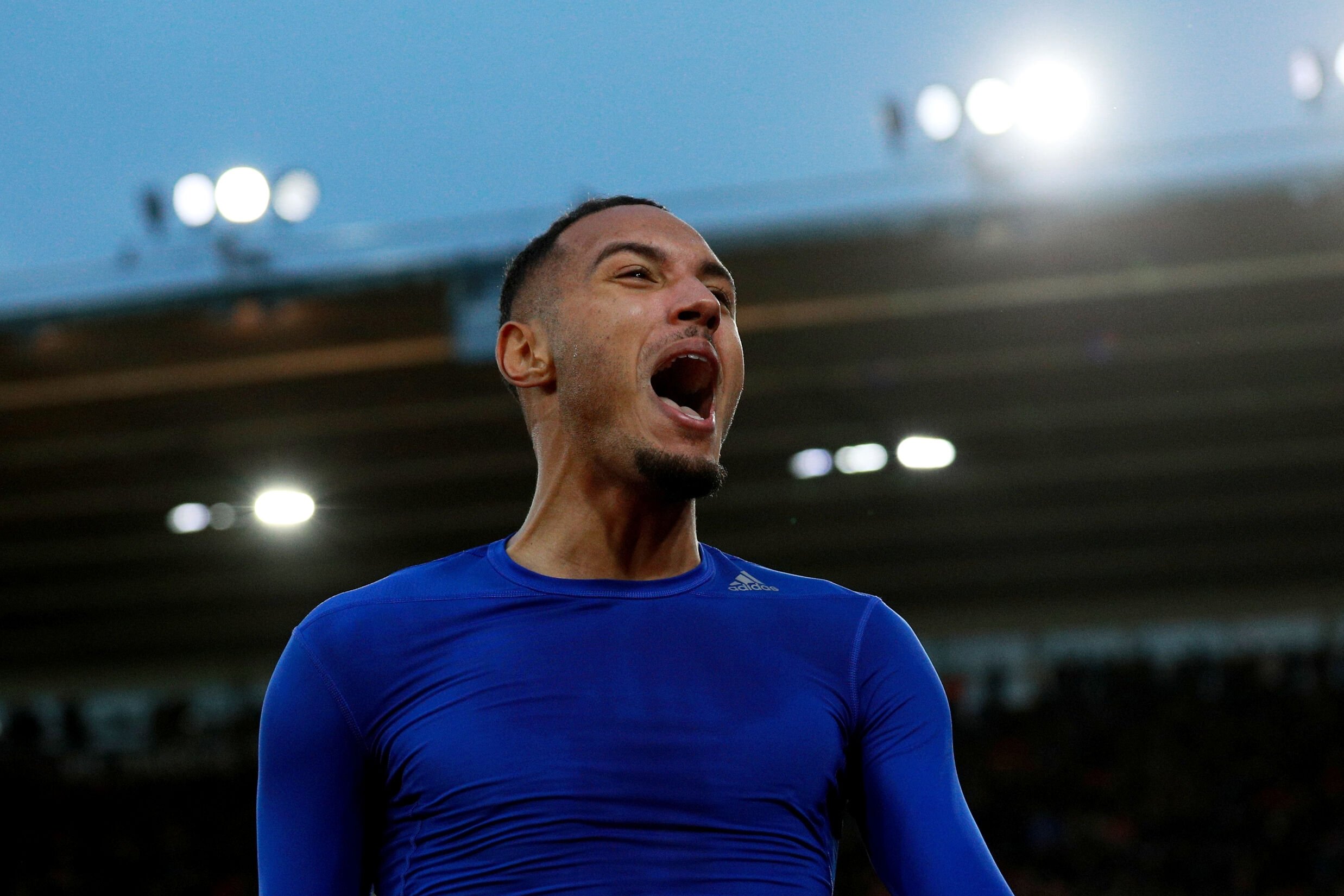 Zohore får revet kontrakten over i England og tager til OB ...