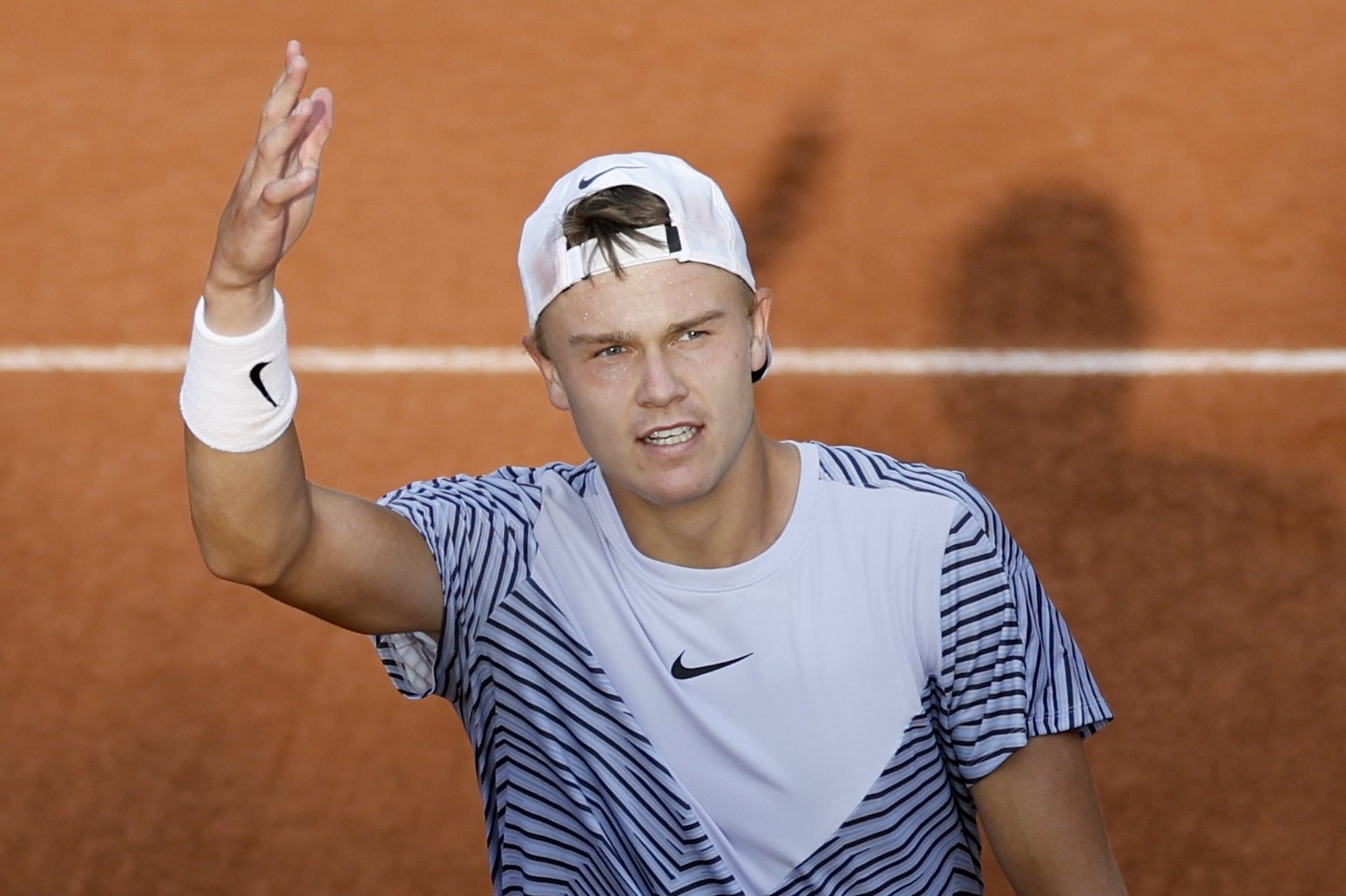 Rune holder tennisvenskaber og turneringer adskilt – Sjællandske Nyheder