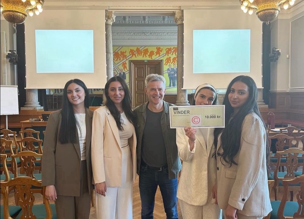 Gymnasieelever løser problem, som mange har: – Folk kan føle sig mere ...