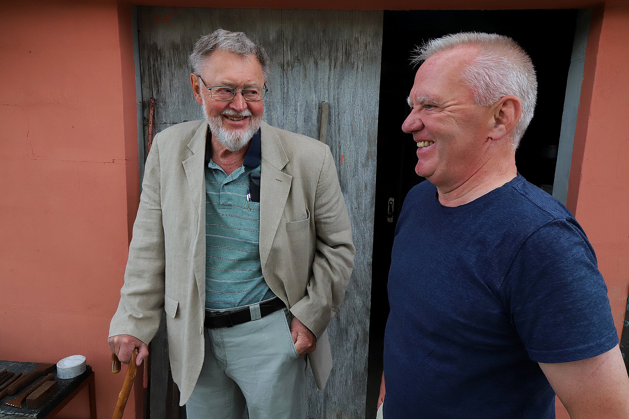 Jørgen er ekspert i at skrabe penge sammen, og nu skal han til det igen ...