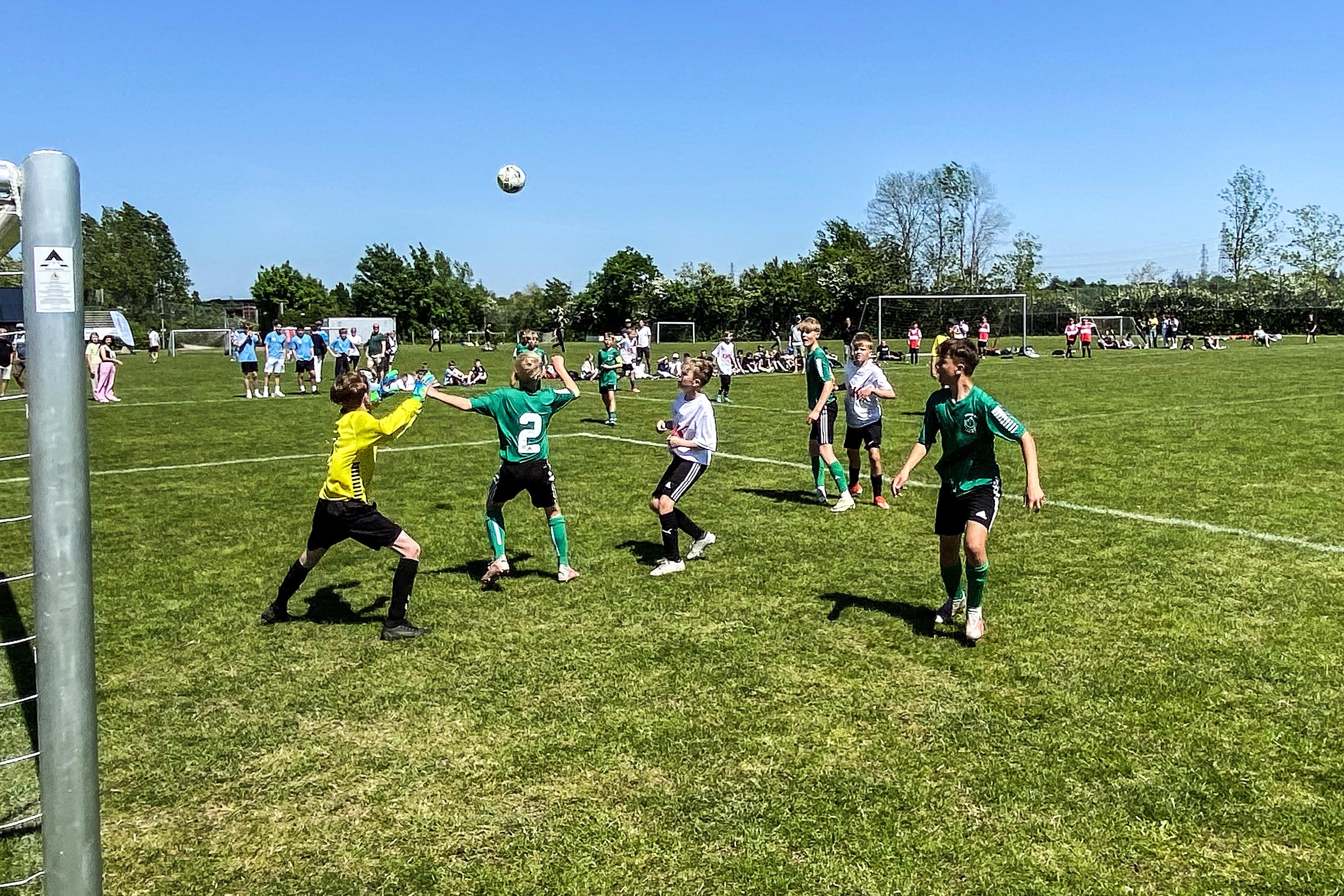 Skole slog til og reddede elevernes fodboldfest – Sjællandske Nyheder