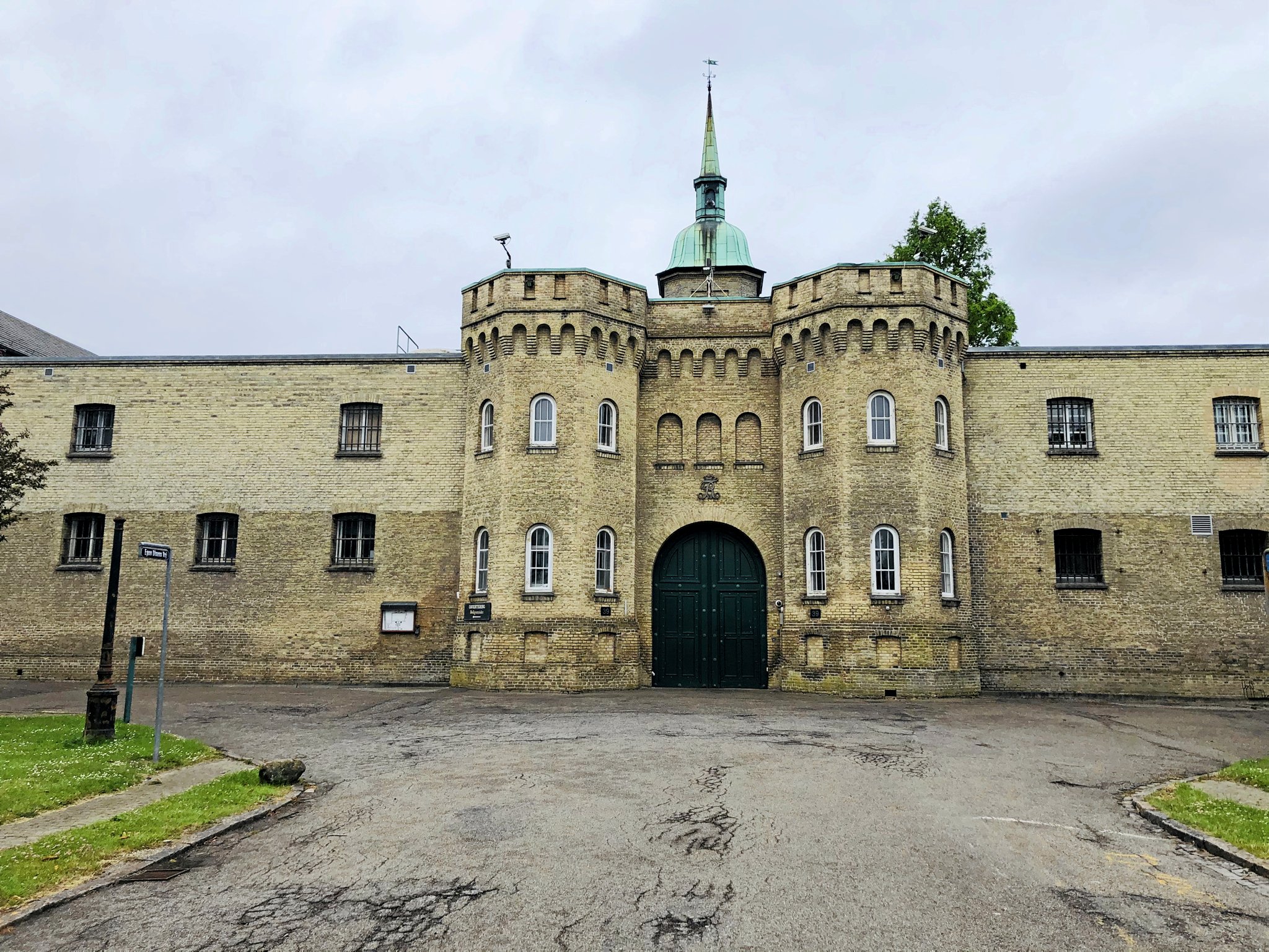 Første spadestik til fremtiden for ikonisk fængsel – Sjællandske Nyheder