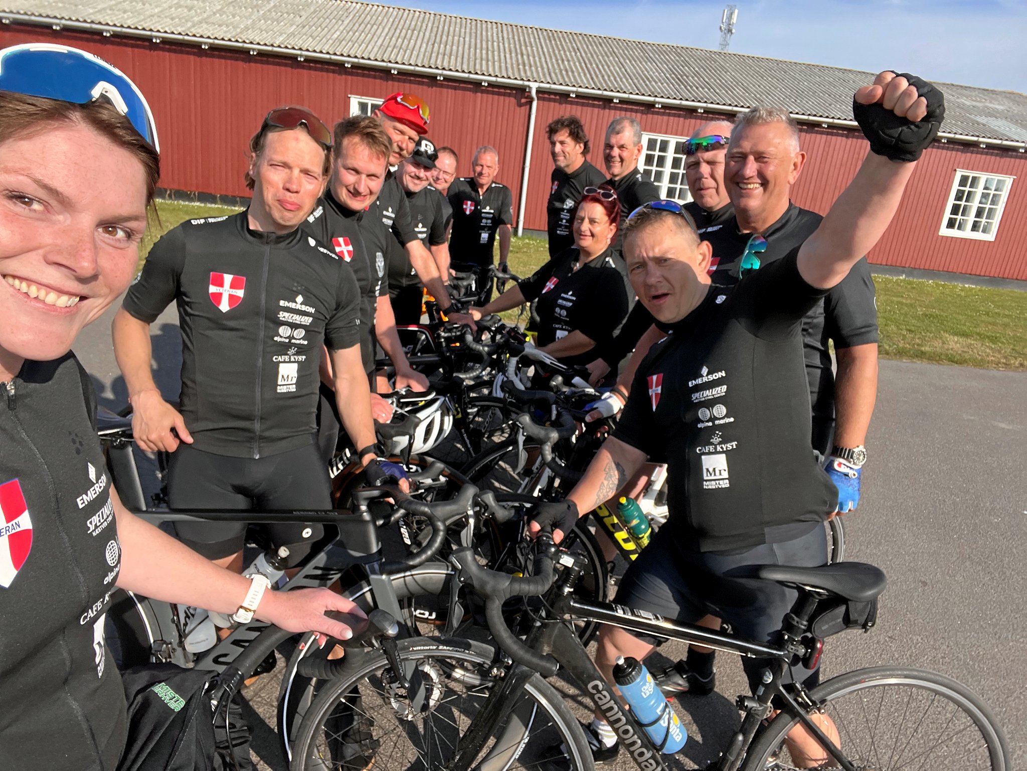 Veteraner i varmt fællesskab på solskinsøen – Sjællandske Nyheder