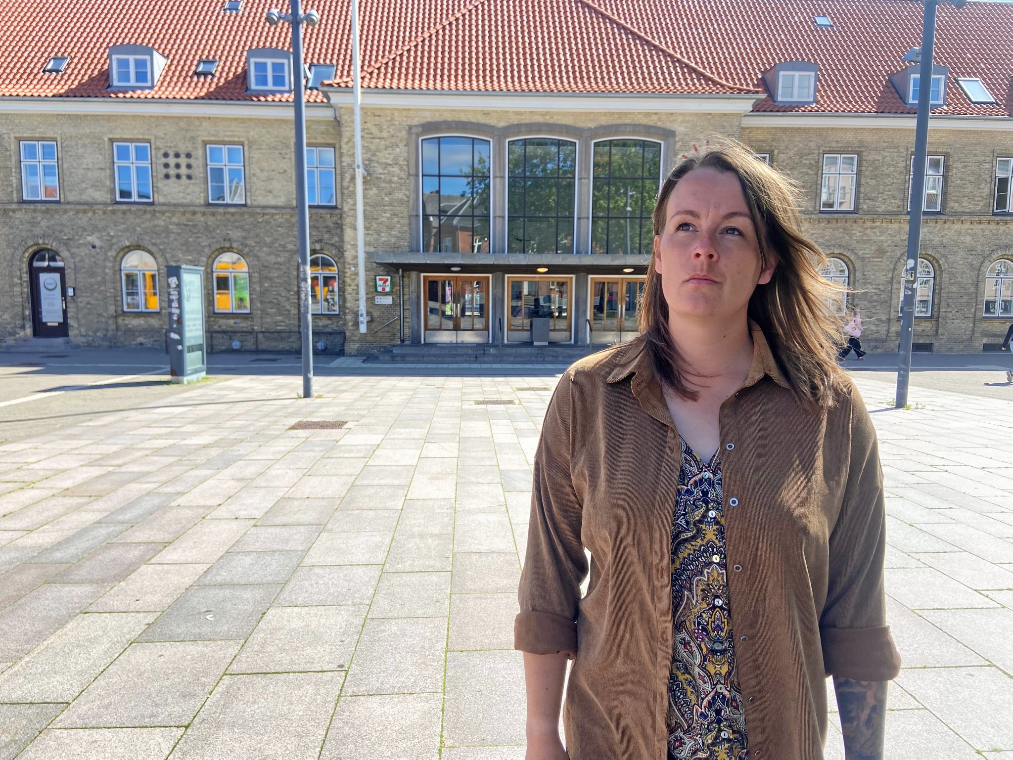 Elenes barndom var fyldt med vold: – Nu føles vanviddet ikke ...