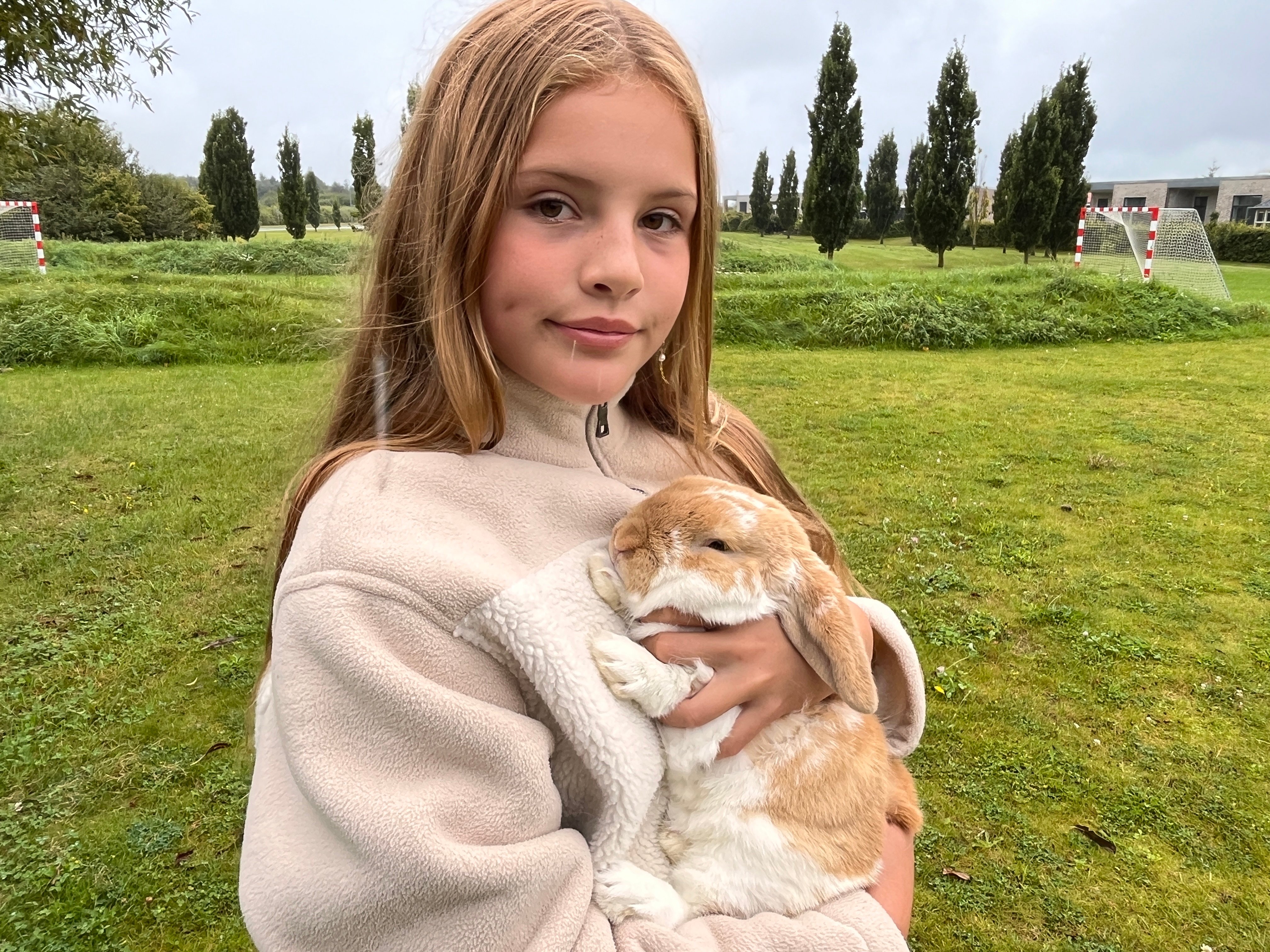 11-årige Caya har skrevet til kommunen: – Vil I virkelig tage livet af ...