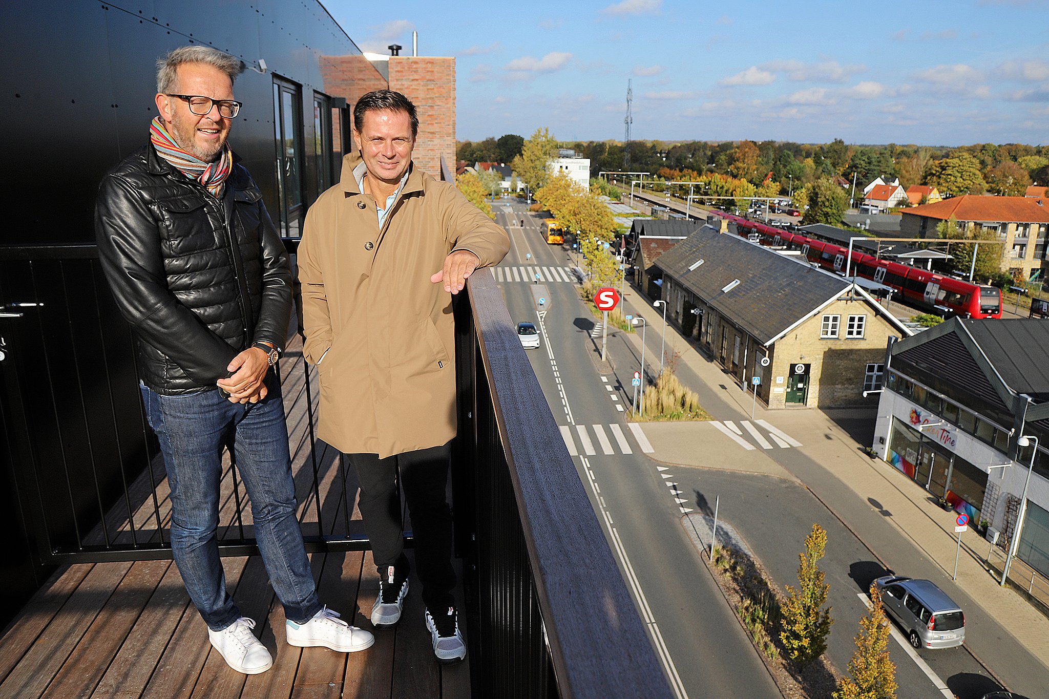 Efter syv år står omdiskuteret byggeri færdigt – kom med op til byens ...