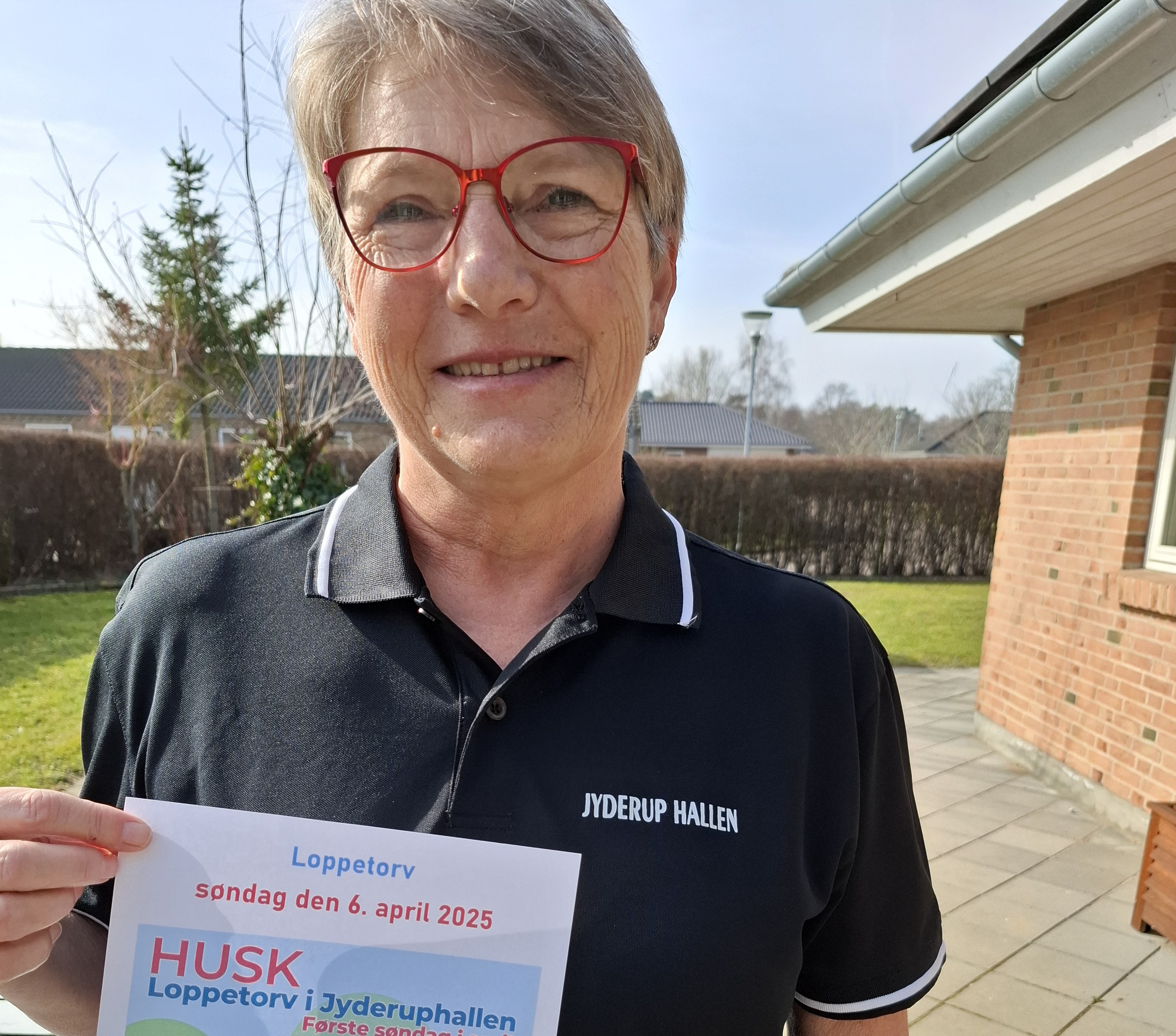 Første søndag i april – genskabt loppetorv er en velbesøgt succes ...