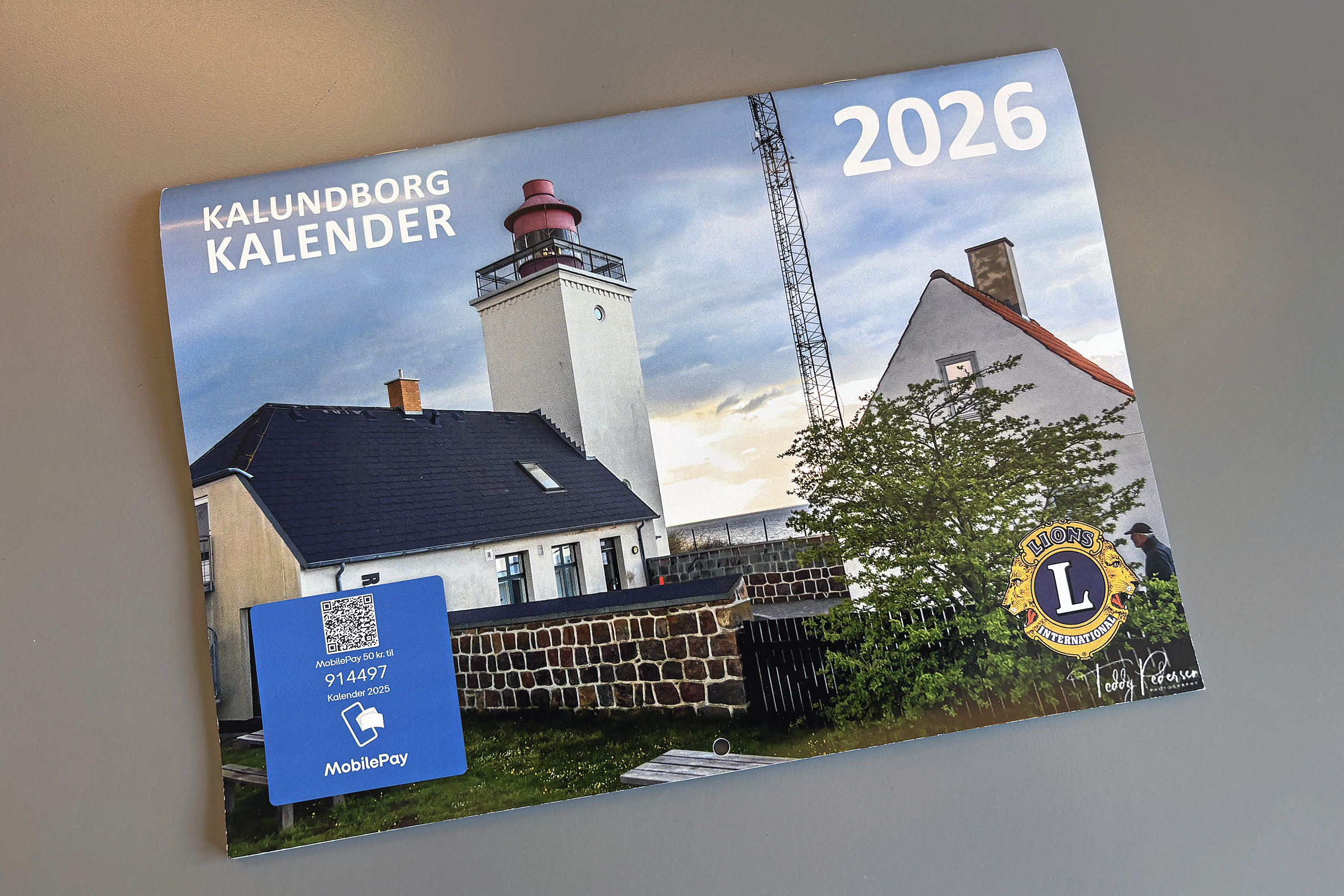 Løver tager konkurrence-ænder og nytrykte kalendere med til fest ...