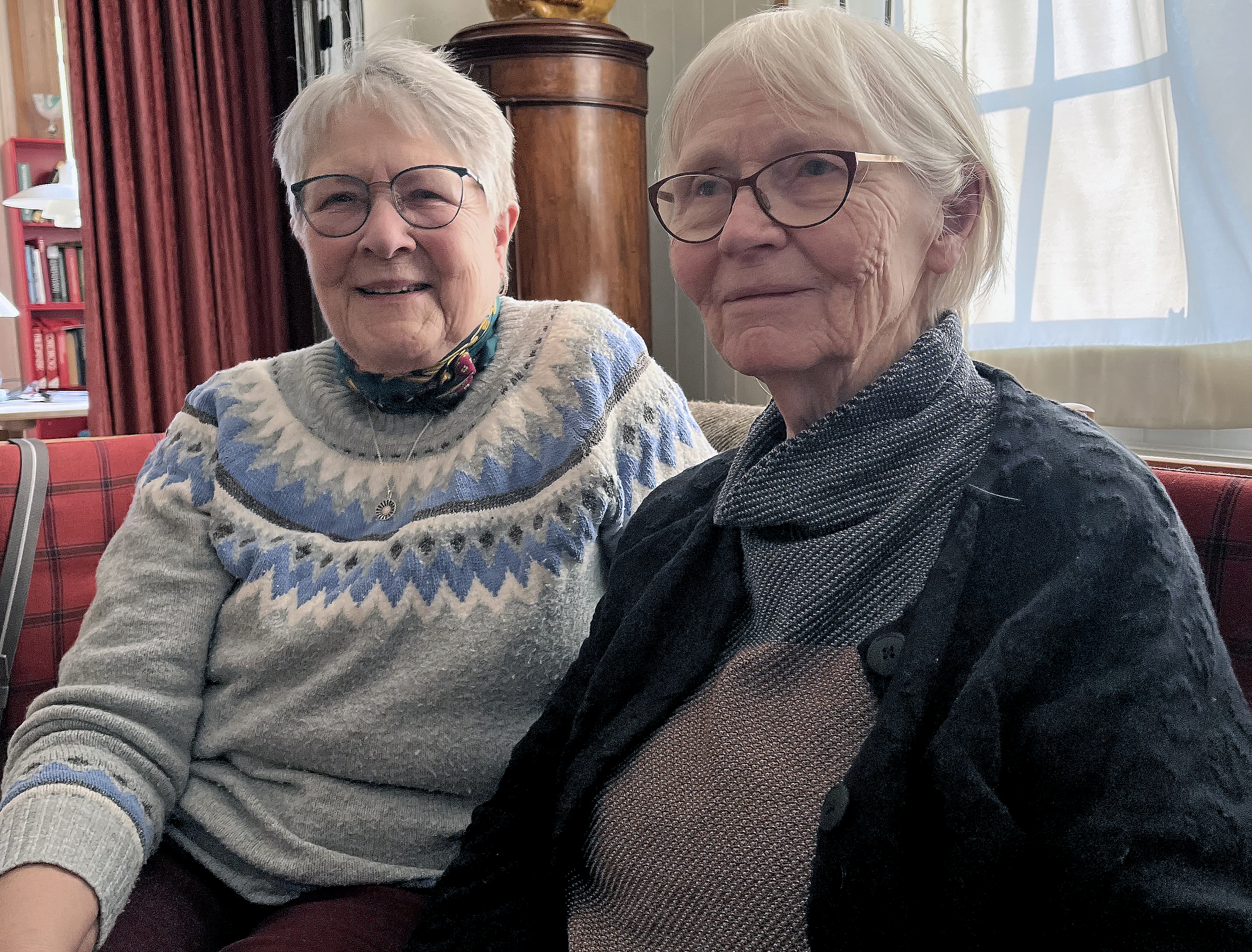 I to år Lone og Susan talt sammen uden at have mødt hinanden ...