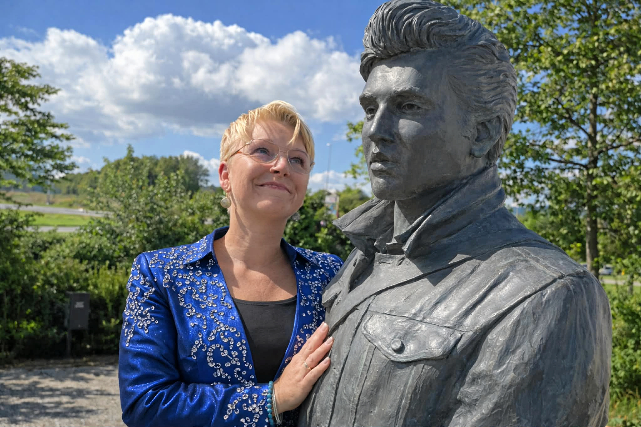 Det startede lidt for sjov – nu skal Deseré til VM i Elvis ...