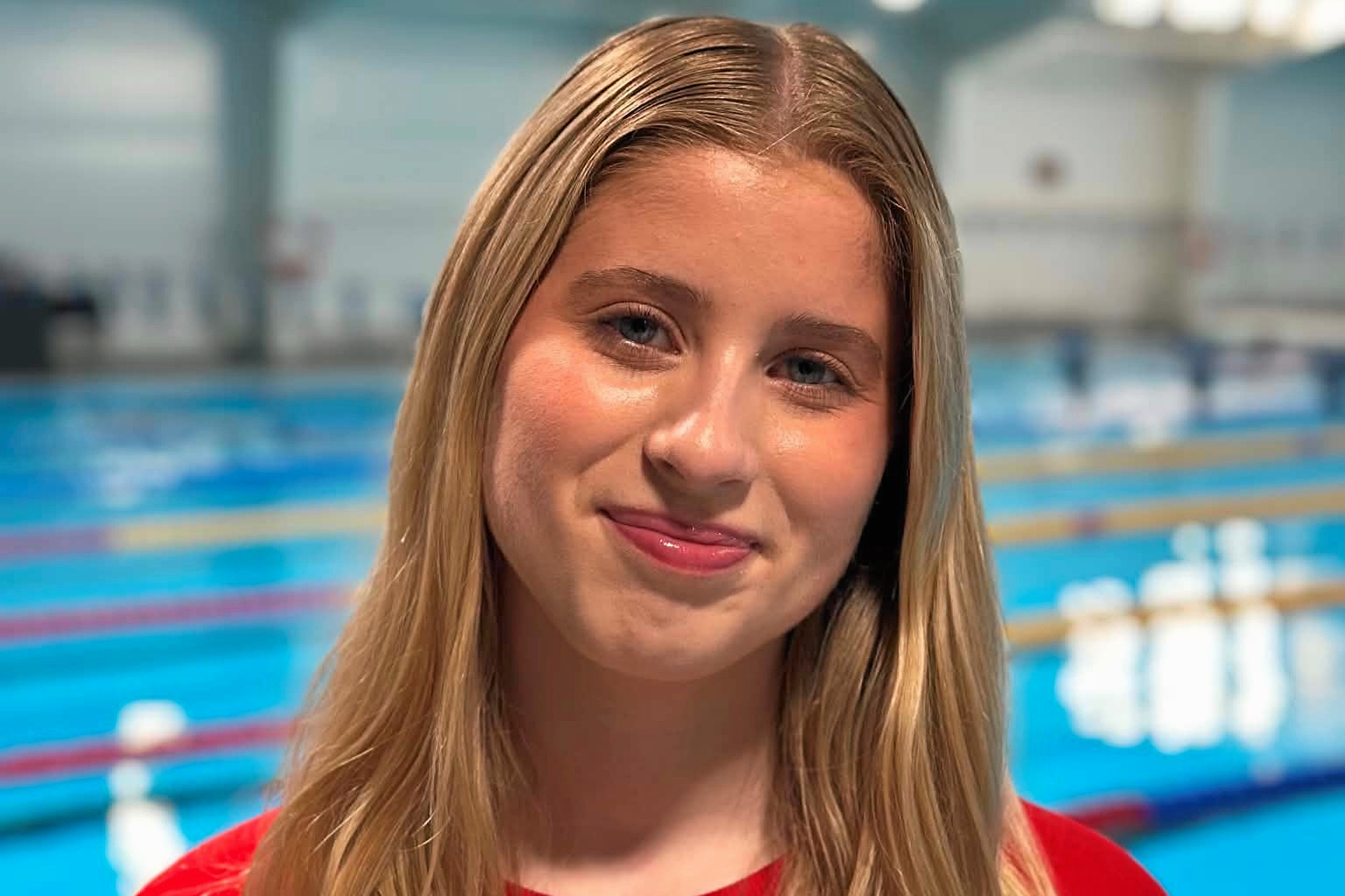20-årige Emma og hendes venner tog styringen – derfor bruger hun sin ...